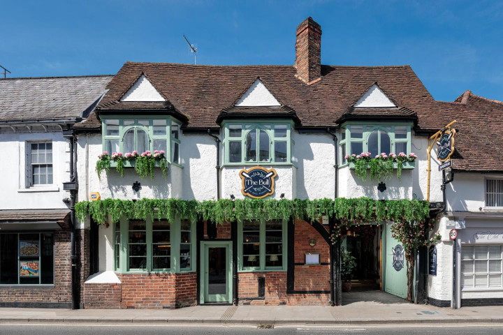 Bull On Bell Street - Marlow, Vereinigtes Königreich