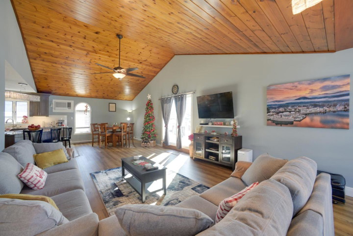 3 Blocks To Lake George Village: Spacious Home! - Lake George, NY