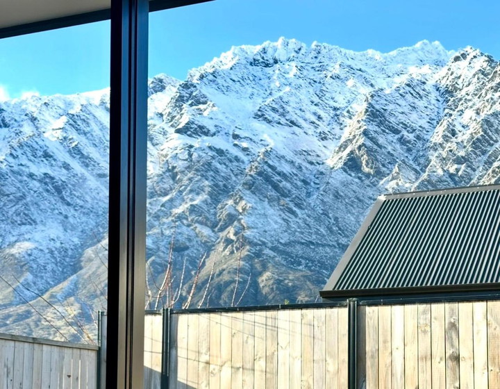 Remarkables View From Your Bed - Arrowtown
