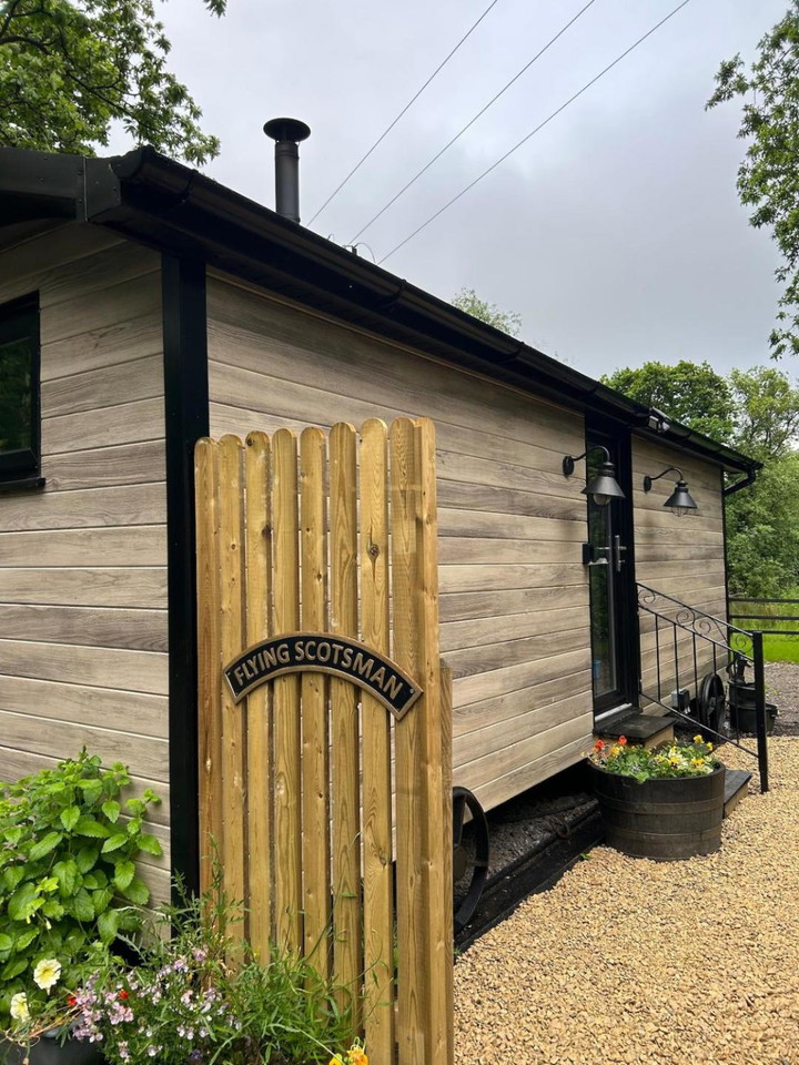 Flying Scotsman Unique Carriage Pet Friendly! Lazy Spa Can Be Available Upon Request With Additional Cost Of 40 - Bridgend