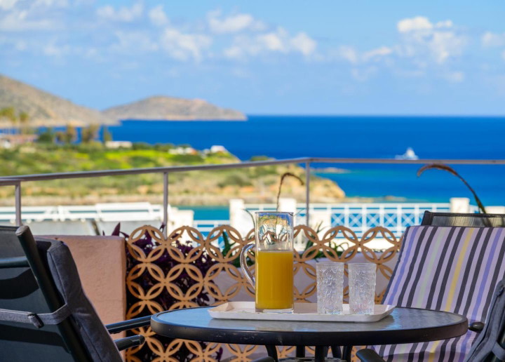 Bellevue Suites - Crete