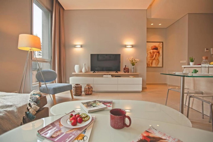 Comfy - 1br Apt W Pool & Gym In Gemmayze - Beirut