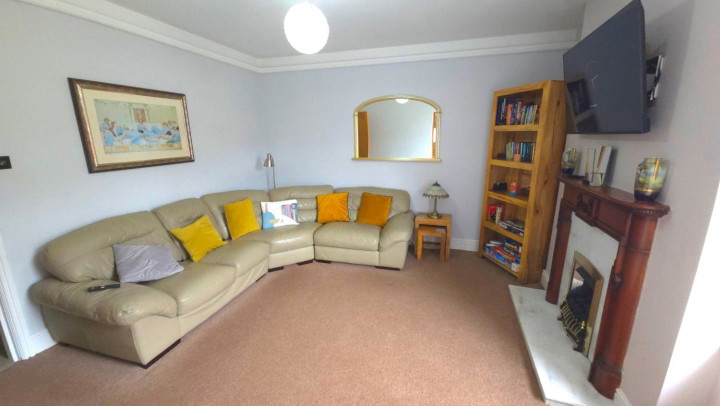 Bewick House Large Three Bedroom Sleeps Upto Six - Newbiggin-by-the-Sea