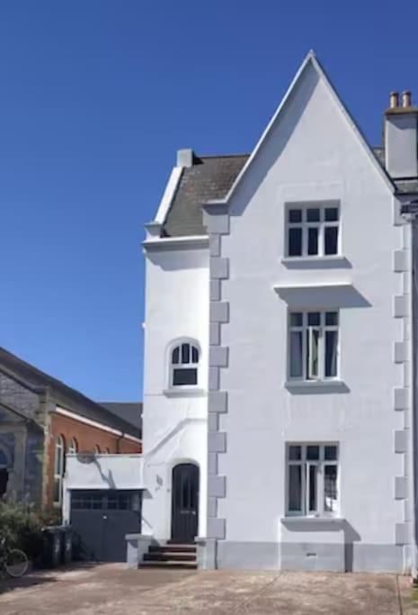 Huge 5 Bed Grade Ii Listed Home In Heart Of Town - Budleigh Salterton
