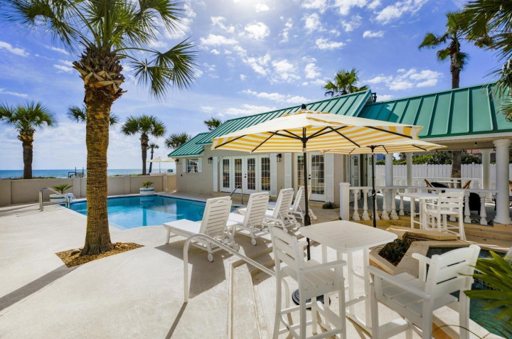 Island Cottage Inn - Flagler Beach, FL