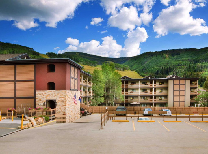 Wren 201 Condo With Vail Mountain View - Vail, CO