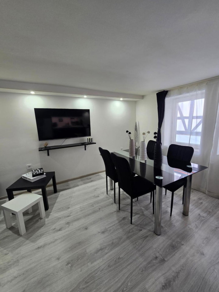 Velvet Noir City Apartment - Hessisch Lichtenau
