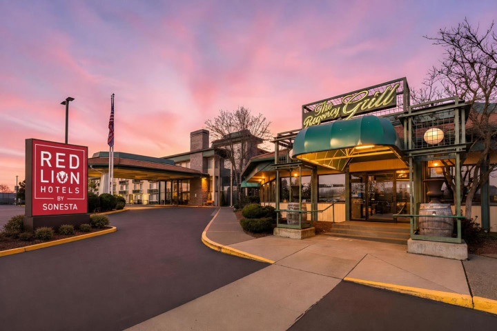 Rogue Regency Inn Medford Airport - Medford, OR