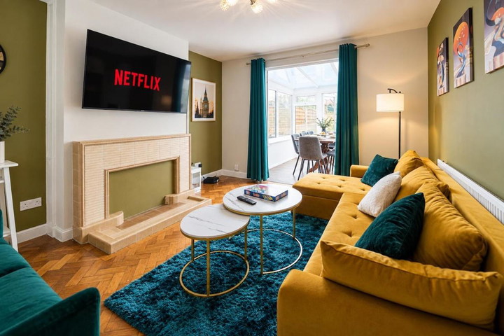Spacious 4br | Sleeps 10 | Free Parking - Cardiff