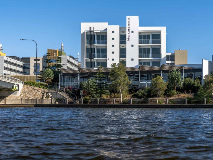 Mercure Sunshine Coast Kawana Waters - Bribie Island