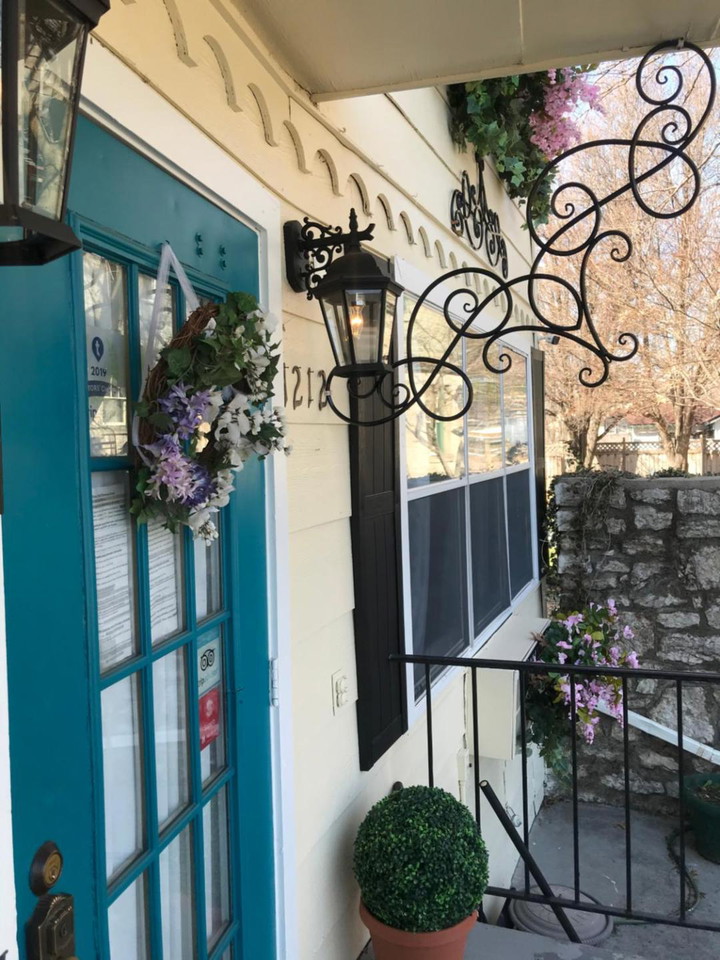 Woodstock Inn Bed & Breakfast - Kansas City, MO