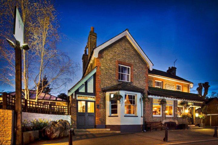 The Victoria - Marylebone
