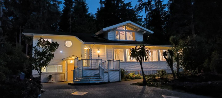 White House Tofino - Tofino