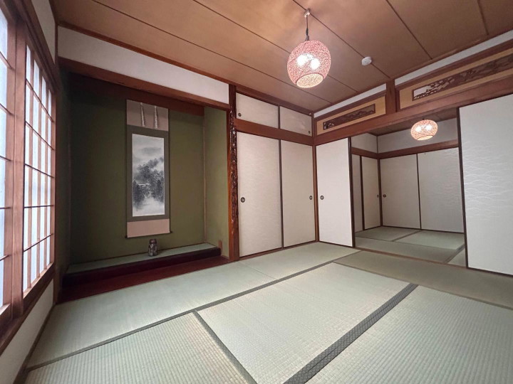 3ldk Entire House For Rent 3 Bedrooms, 2 Toilets, And Parking Lot! Close To The Station, Osaka Castle, And Usj! - Umeda