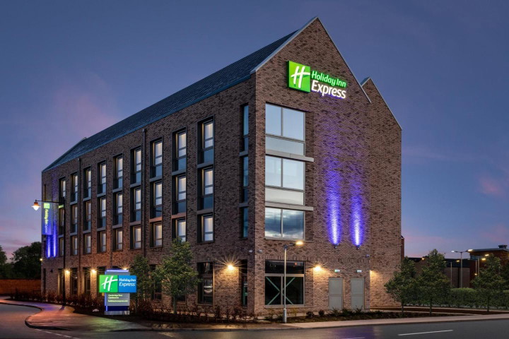 Holiday Inn Express Cambridge West - Cambourne By Ihg - Cambridge