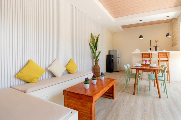 Kiki Village Bathtub And Living Room - Bali
