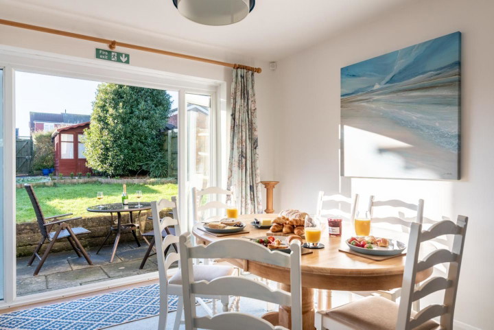 Port View House 3-bedroom Self Catering Family Home With Garden Near Cardiff - Cardiff