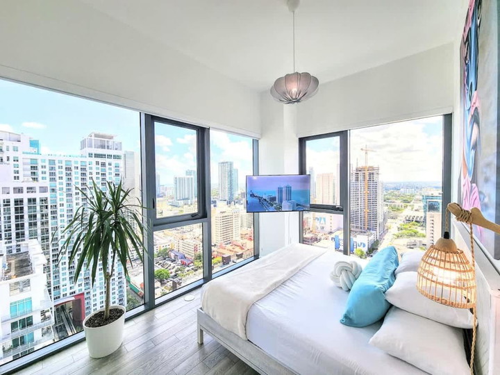 Picasso Penthouse- Downtown-brickell 2bd-2ba - Surfside, FL