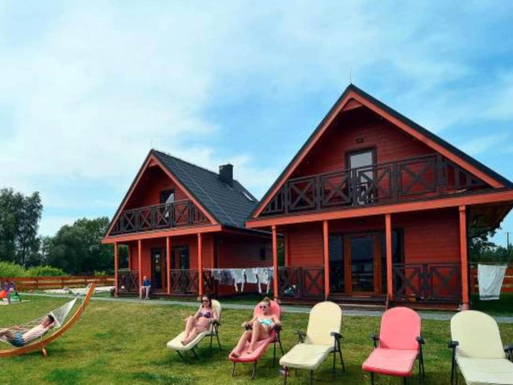 Comfortable Holiday Homes With Swimming Pools - Mielno