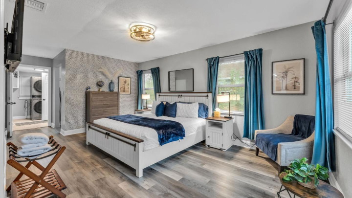 Sleeps 16+, Sports Team Friendly, Pet Friendly - Lake Wales, FL