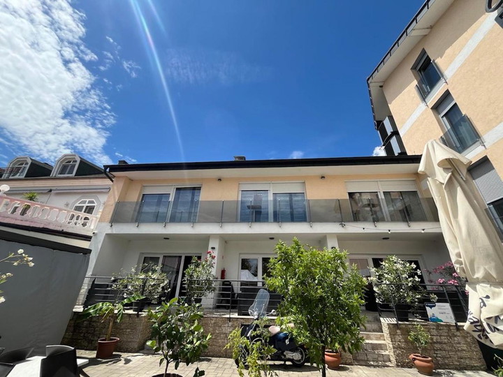 City Apartman Ház - Balatonszemes