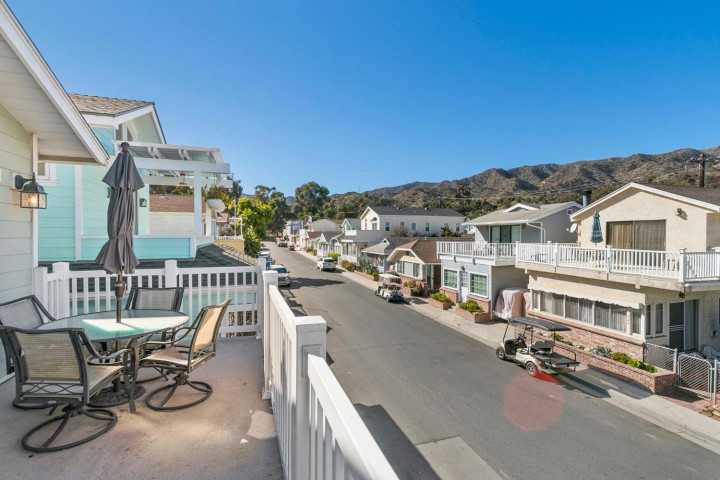 318cl Upper 318 Claressa Ave - Upper - Avalon, CA