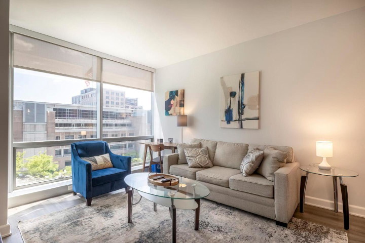 Modern Apt Close To Downtown - Greenwich, CT