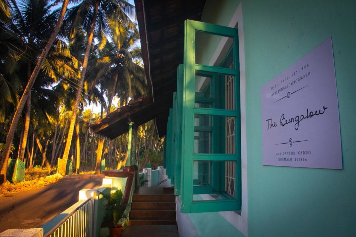 The Bungalow Bogmalo An 1880 Indo Portuguese Heritage Beach Villa South Goa - Goa