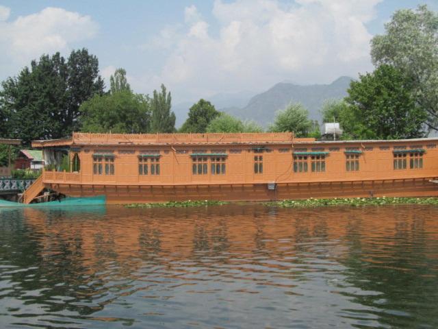 Ritz Houseboats - Srinagar