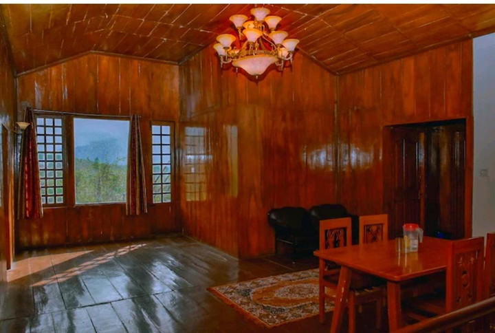 Ar Wood House - Kodaikanal