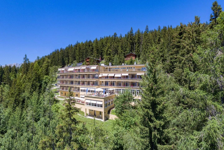 Crans-montana Youth Hostel - Alpes