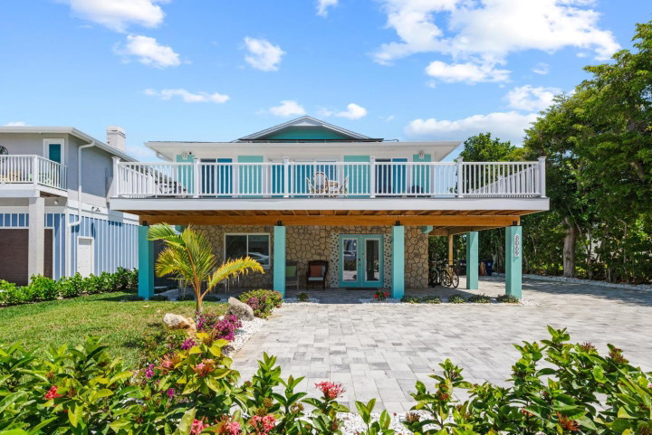 Heated Pool Home Steps To The Beach - Fort Myers Beach, FL