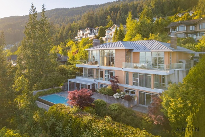 Luxury 5br Mansion With Pool, Sauna And Scenic Views - Bowen Island
