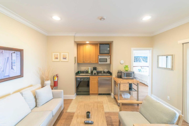The Cliffside Resort Condominiums - Suffolk County, NY