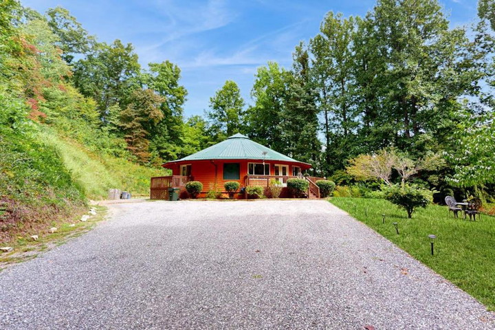 Circle House In The Smoky Mountains - Cherokee, NC