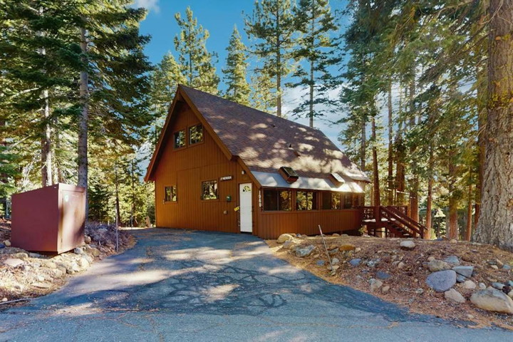 Talmont Trailhead Cabin - Tahoe City, CA