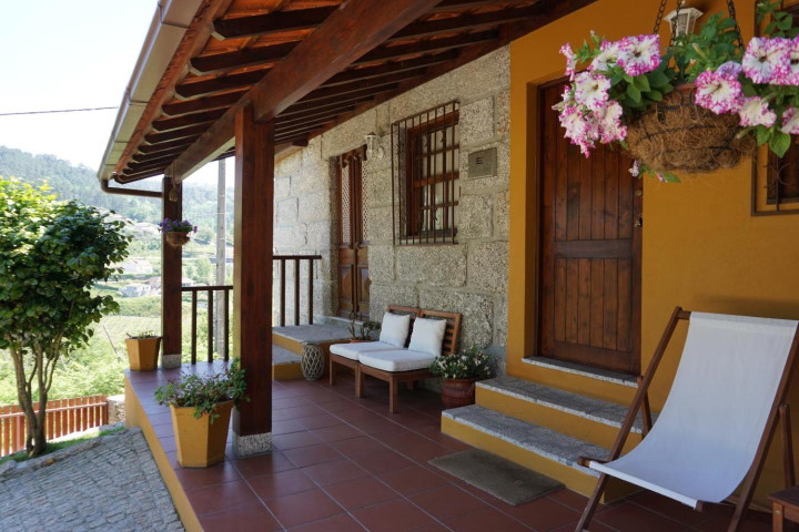 Leiras Do Seixo - Casa Dos Tinos - Celorico de Basto