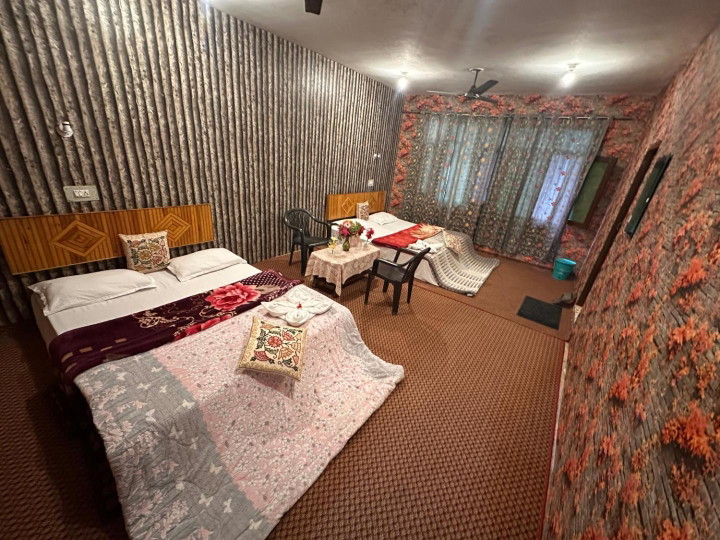 Aziz Guest House Near Dal Lake - Srinagar
