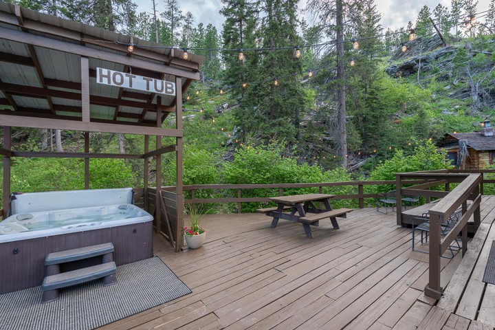 Harney Camp Cabins - South Dakota
