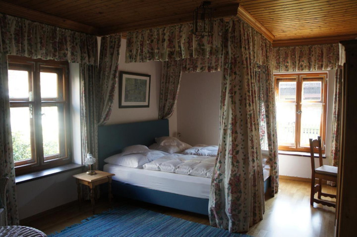 Hotel Schwarzer Adler - Herzogenaurach