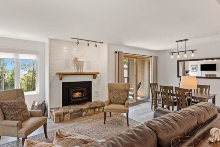 Mountainside Cozy Walk To Gondola Hot Tub Condo - Steamboat Springs