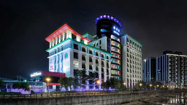 富立登國際大飯店 Freedom Design Hotel - Chungli