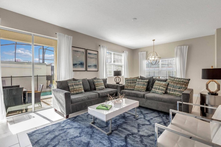 4 Bedrooms 3 Bathrooms Storey Lake 4853 Rc - Orlando, FL