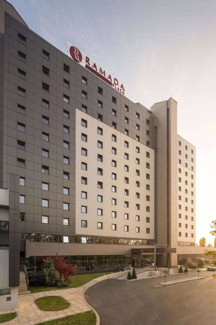 Ramada Plaza By Wyndham Bucharest Convention Center - Otopeni