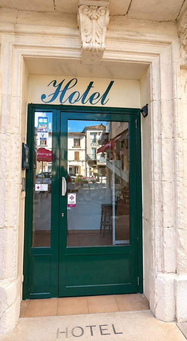 Hotel Hebergement Spiripontain - Pierrelatte