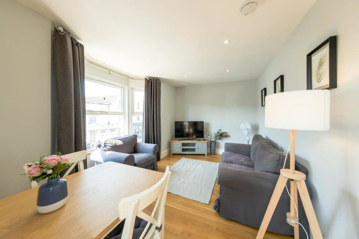 North Street - 2 Bedroom Apartment - Hopewell - Bristol