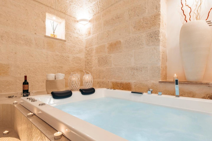Roal Suite - Apulian Luxury House - Jacuzzi & Spa - Polignano a Mare