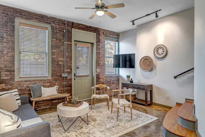 Hidden-gem 2b Towhhouse In Springfield Close To Dt And Stadium! - Jacksonville