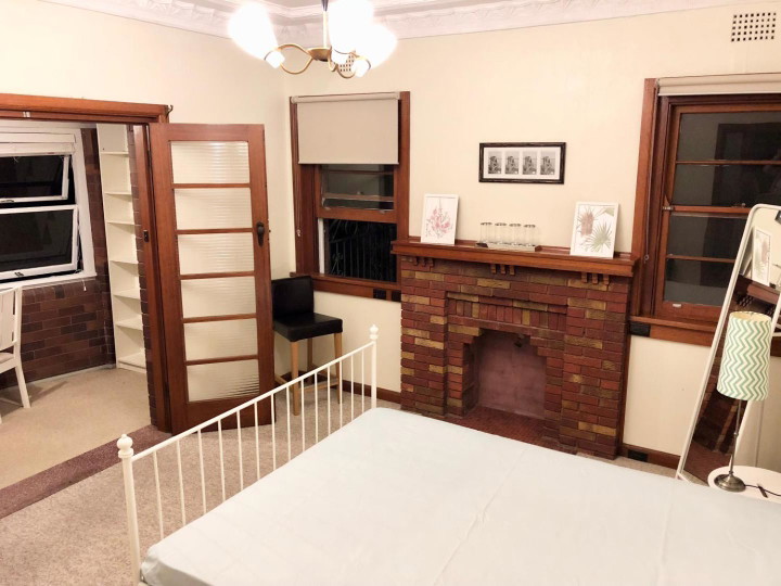 Sunny Study Room Attached In Spacious Priate Room Eastwood - Burwood