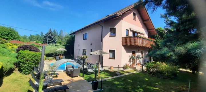 Pool Apartments - Karlovy Vary